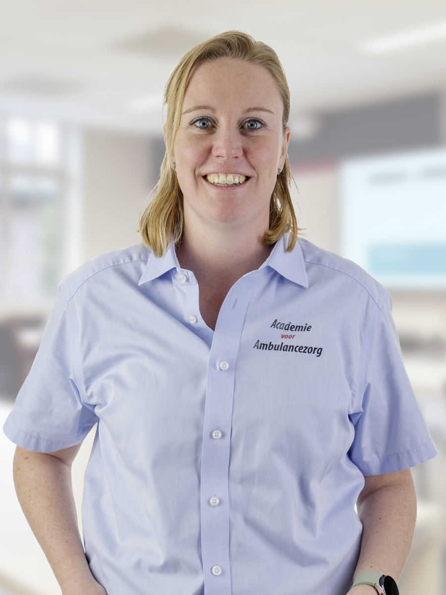 Verpleegkundige middencomplexe ambulancezorg (VPMC) - Academie voor ...